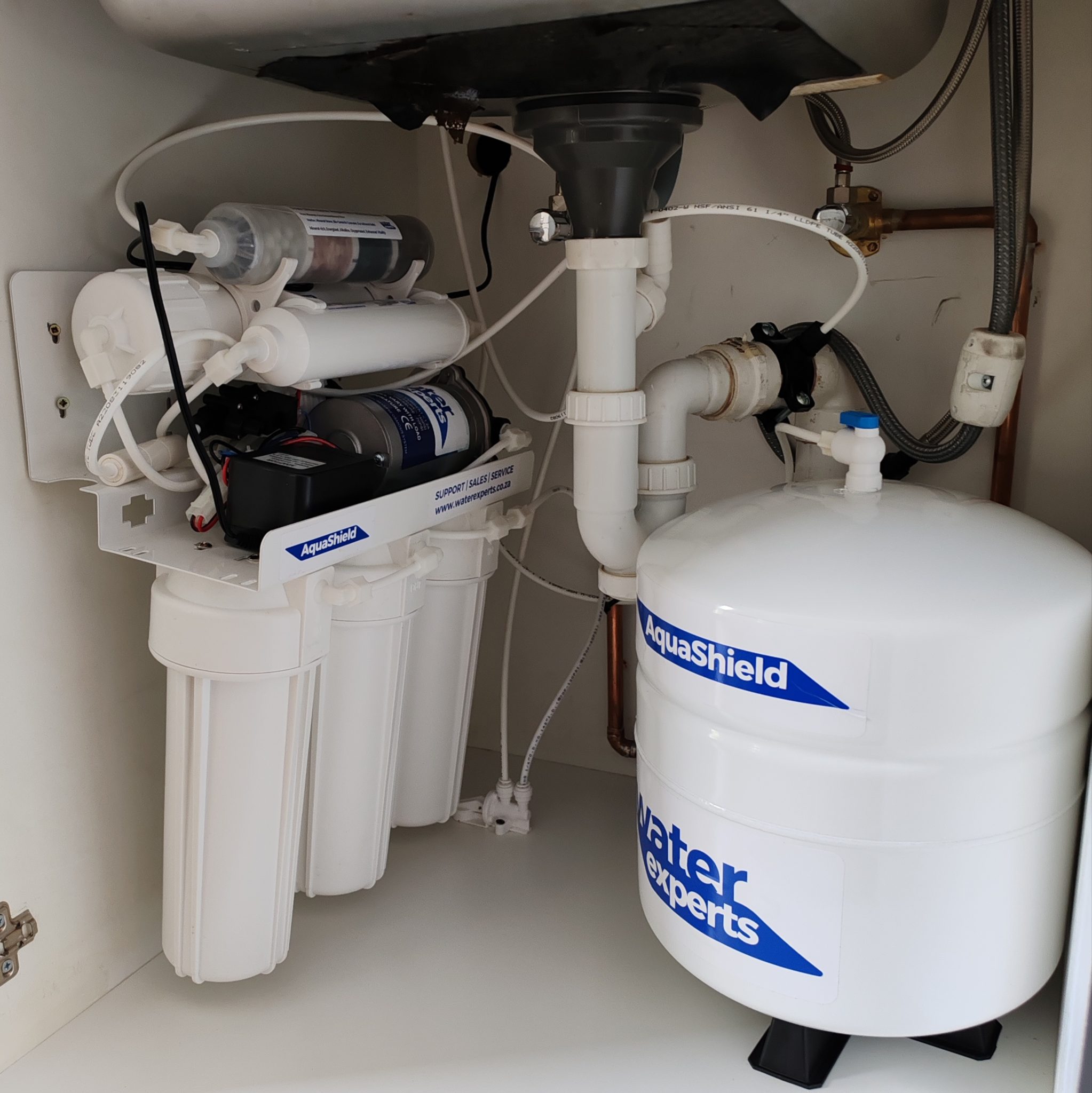 Purified Mineral Water From Your Tap. - Water Experts